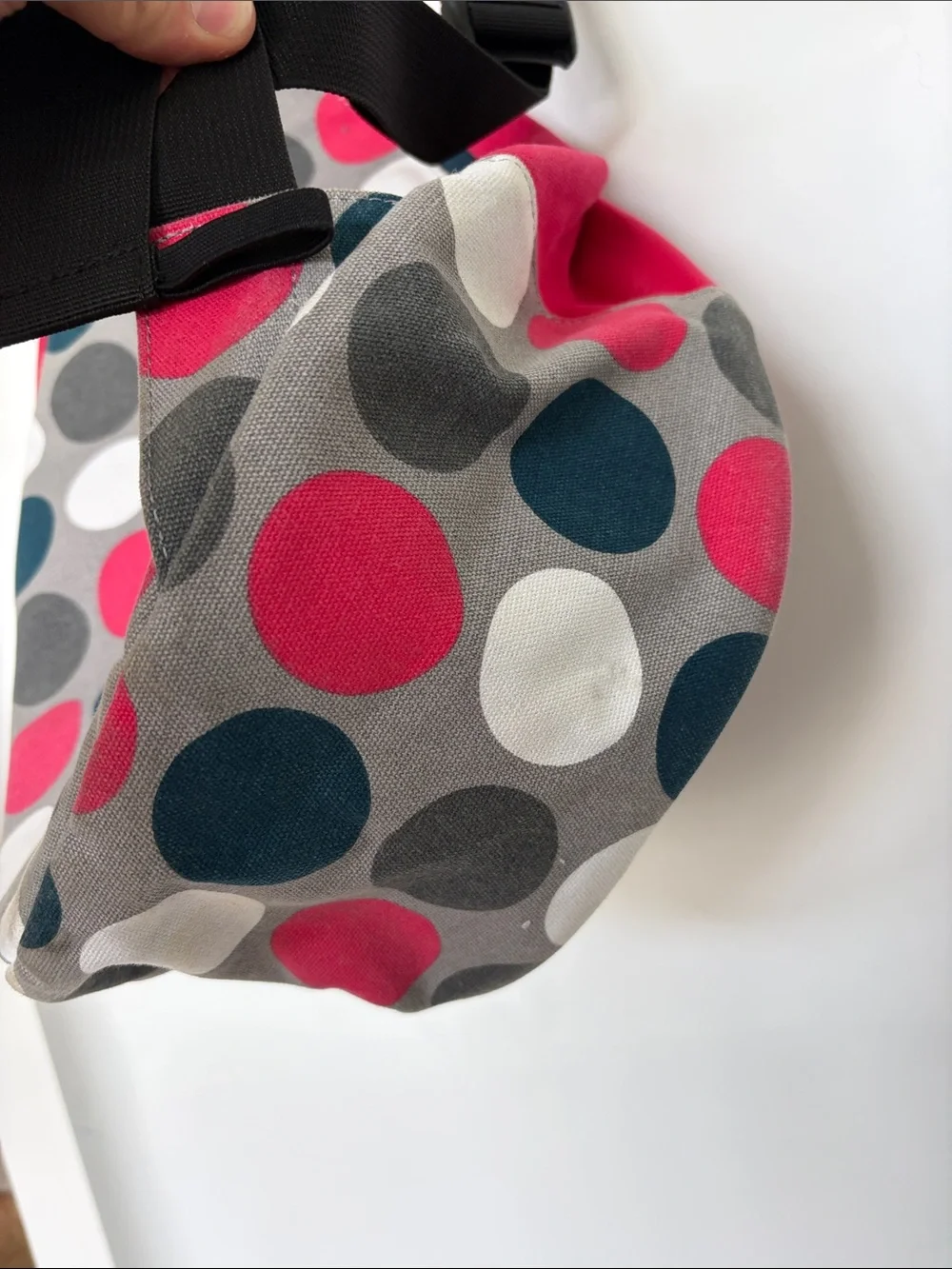 Kavu | Bags | Kavu Hot Pink Sling Pack With Polka Dot Pocket | Poshmark